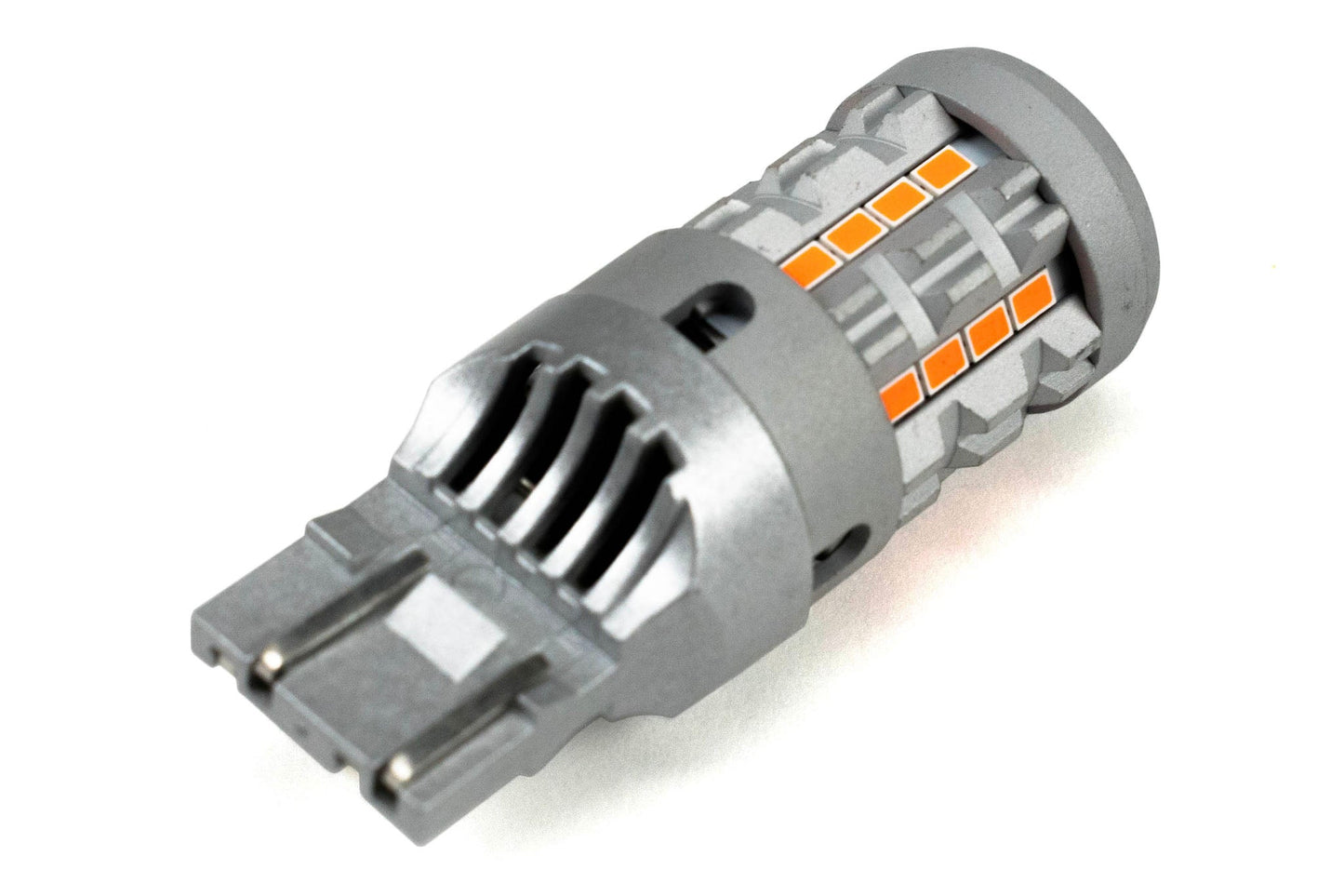 OLM A-Series LED 7443 レッドバルブ – Shaft Shop